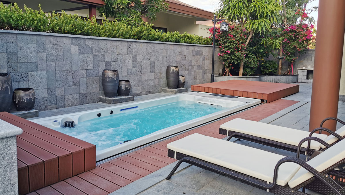 Automatic Pool Deck Cover | Pool Cover - Degaulle
